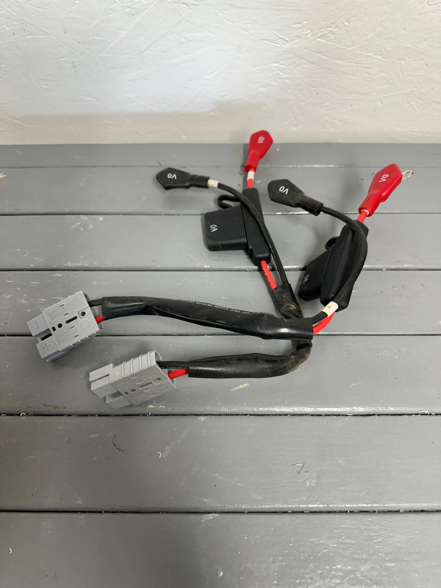 Invacare Comet Battery Leads